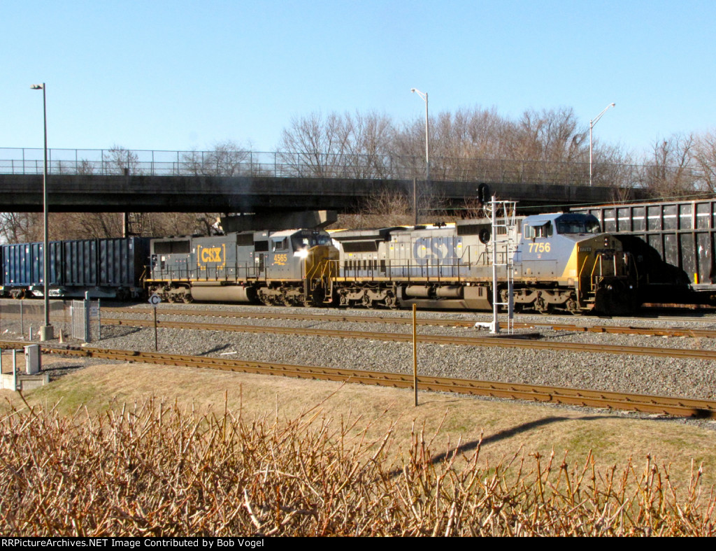 CSX 7756 and 4565